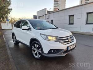 Balts Honda CR-V 2013 Rīga, ar dzinēja tilpumu 2.00 L un nobraukumu 346 tūkst. km par 9790 €, foto 10 vietnē AUTOMOTO.COM.LV