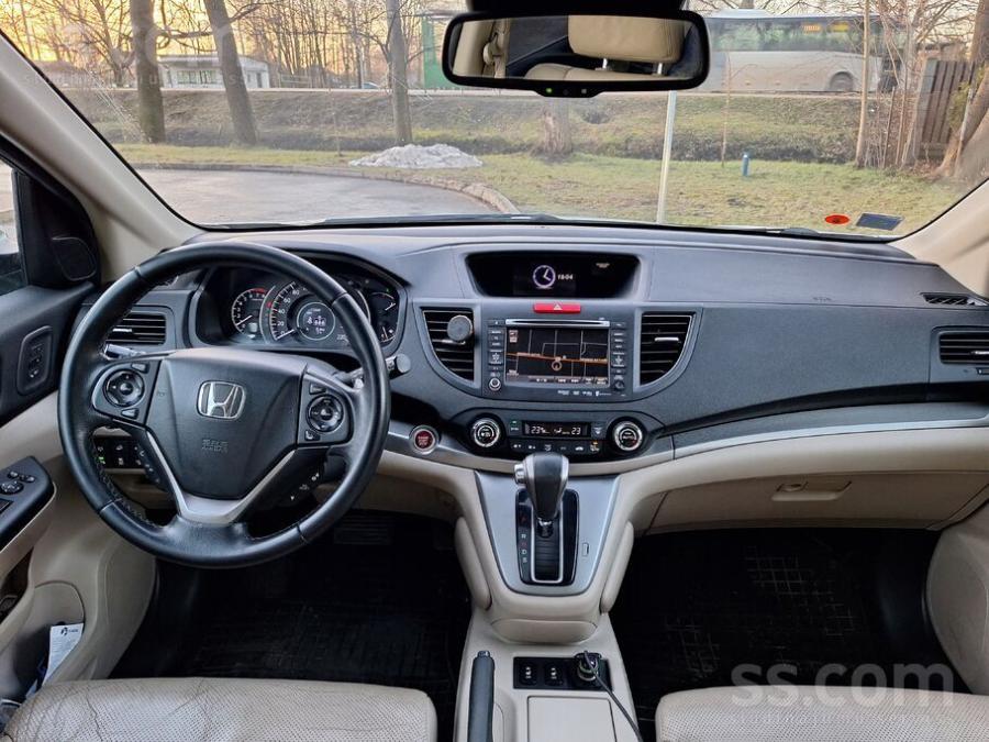 Balts Honda CR-V 2013 Rīga, ar dzinēja tilpumu 2.00 L un nobraukumu 346 tūkst. km par 9790 €, foto 12 vietnē AUTOMOTO.COM.LV