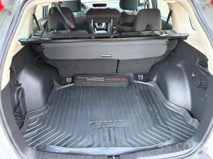White Honda CR-V 2014 in Riga, with an engine capacity of 1.60 L and mileage of 245 thousand km for 6500 €, photo 10 on AUTOMOTO.COM.LV