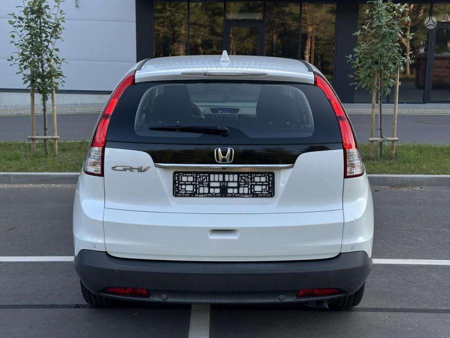 Balts Honda CR-V 2014 Utena, ar dzinēja tilpumu 1.60 L un nobraukumu 284 tūkst. km par 7800 €, foto 6 vietnē AUTOMOTO.COM.LV