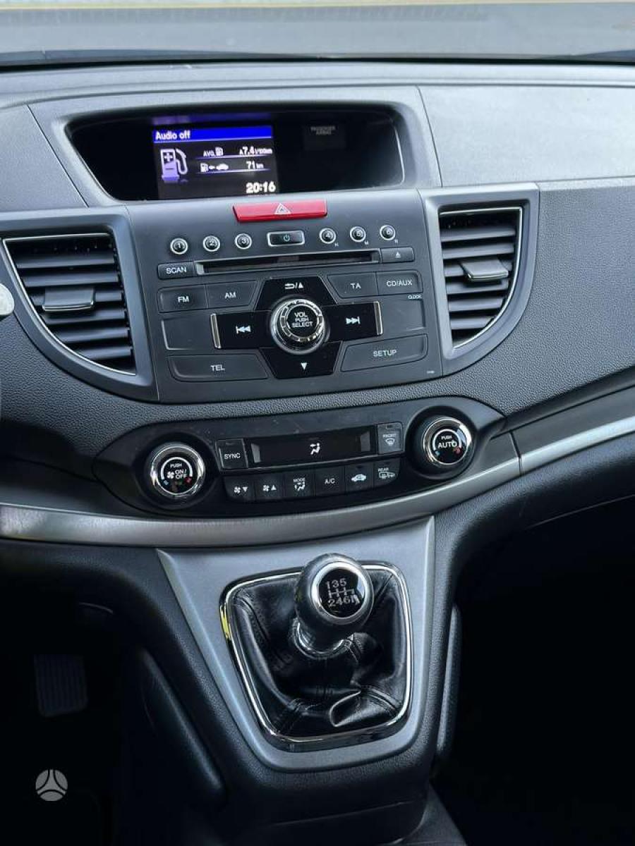 Balts Honda CR-V 2014 Utena, ar dzinēja tilpumu 1.60 L un nobraukumu 284 tūkst. km par 7800 €, foto 17 vietnē AUTOMOTO.COM.LV