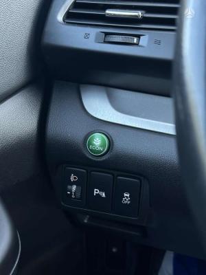 Balts Honda CR-V 2014 Utena, ar dzinēja tilpumu 1.60 L un nobraukumu 284 tūkst. km par 7800 €, foto 20 vietnē AUTOMOTO.COM.LV