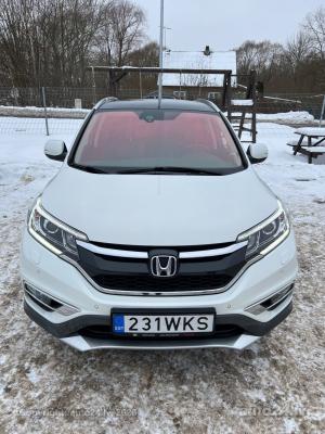 White Honda CR-V 2015 in Narva, with an engine capacity of 2.00 L and mileage of 166 thousand km for 15800 €, photo  on AUTOMOTO.COM.LV