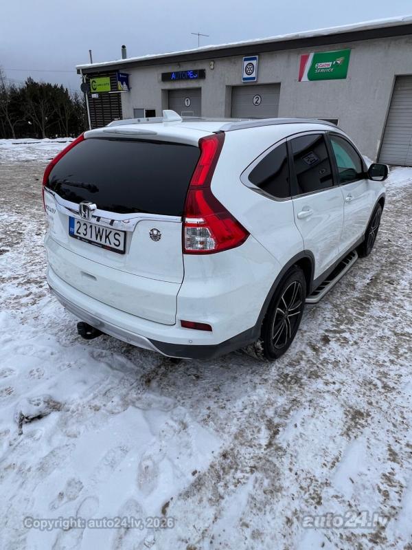 Balts Honda CR-V 2015 Narva, ar dzinēja tilpumu 2.00 L un nobraukumu 166 tūkst. km par 15800 €, foto 8 vietnē AUTOMOTO.COM.LV