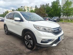 White Honda CR-V 2015 in Tallinn, with an engine capacity of 1.60 L and mileage of 279 thousand km for 11500 €, photo  on AUTOMOTO.COM.LV