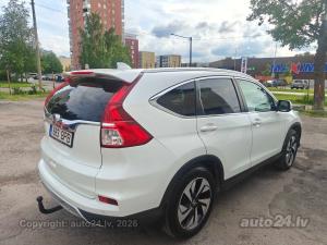 Balts Honda CR-V 2015 Tallina, ar dzinēja tilpumu 1.60 L un nobraukumu 279 tūkst. km par 11500 €, foto 5 vietnē AUTOMOTO.COM.LV
