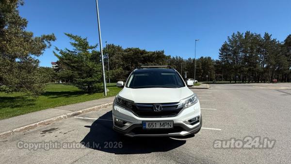 Balts Honda CR-V 2016 Tallina, ar dzinēja tilpumu 1.60 L un nobraukumu 94 tūkst. km par 16900 €, foto 2 vietnē AUTOMOTO.COM.LV