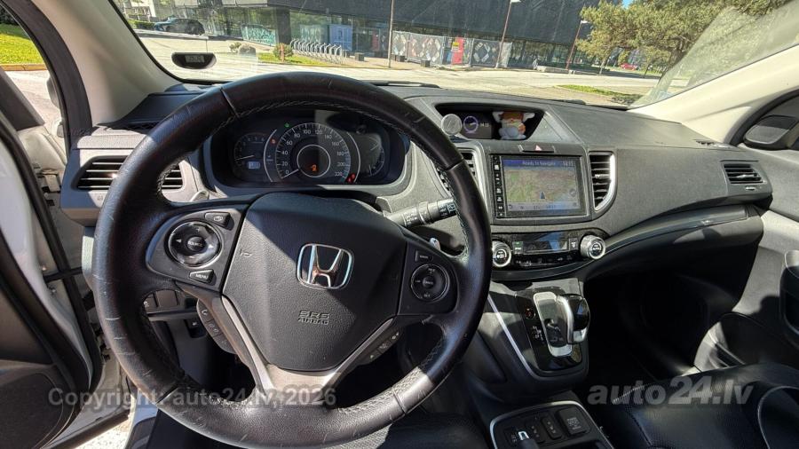Balts Honda CR-V 2016 Tallina, ar dzinēja tilpumu 1.60 L un nobraukumu 94 tūkst. km par 16900 €, foto 12 vietnē AUTOMOTO.COM.LV