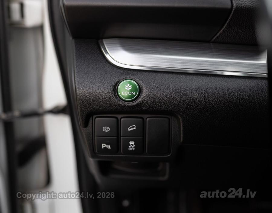 Balts Honda CR-V 2016 Tallina, ar dzinēja tilpumu 2.00 L un nobraukumu 248 tūkst. km par 13590 €, foto 36 vietnē AUTOMOTO.COM.LV