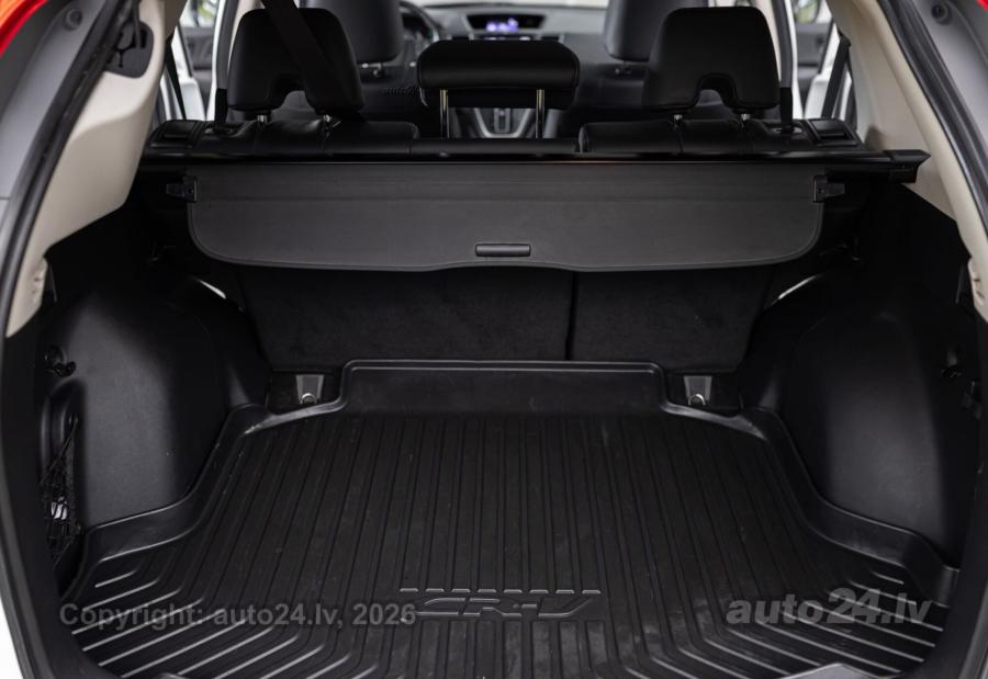 Balts Honda CR-V 2016 Tallina, ar dzinēja tilpumu 2.00 L un nobraukumu 248 tūkst. km par 13590 €, foto 59 vietnē AUTOMOTO.COM.LV