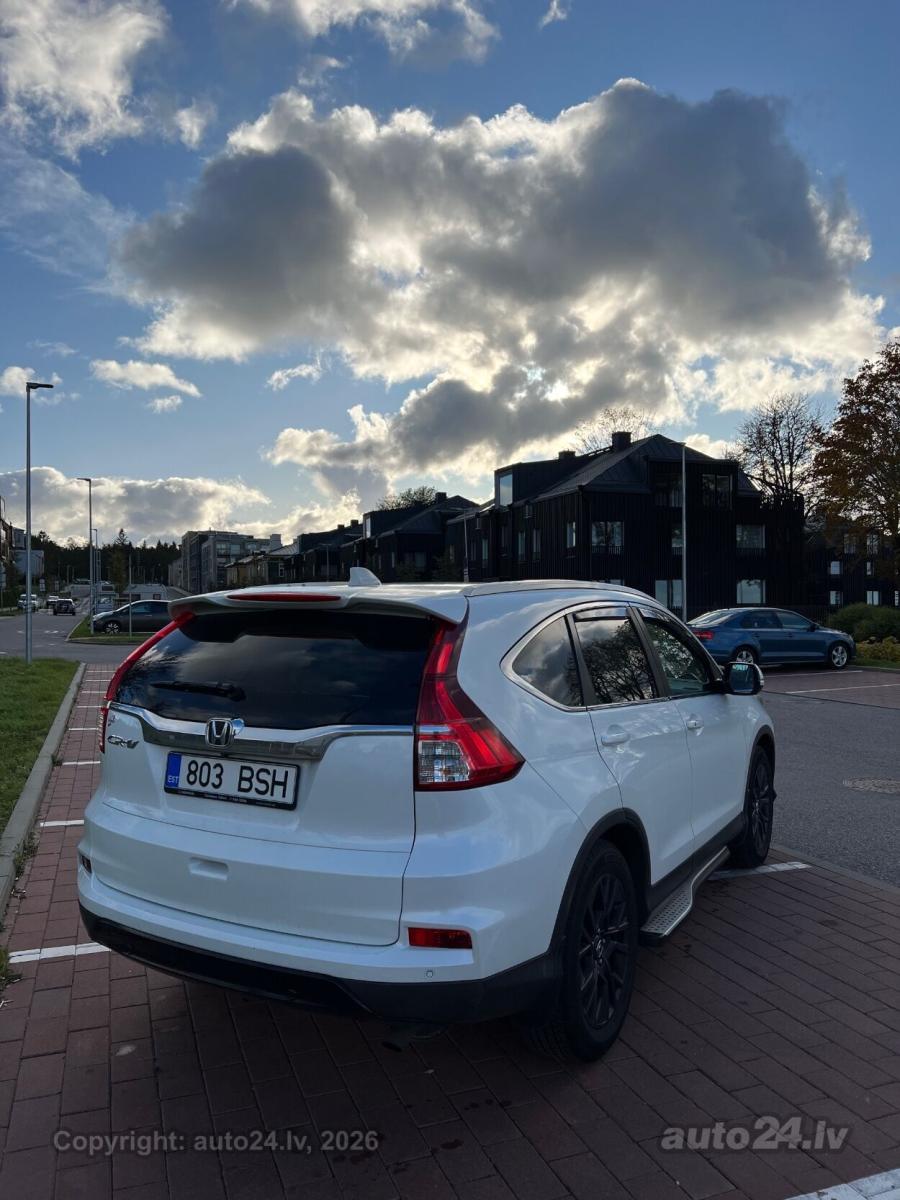 Balts Honda CR-V 2016 Tallina, ar dzinēja tilpumu 2.00 L un nobraukumu 150 tūkst. km par 14999 €, foto 9 vietnē AUTOMOTO.COM.LV
