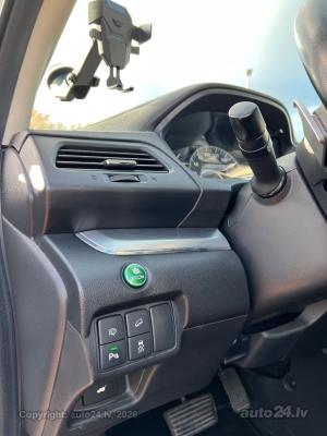 Balts Honda CR-V 2016 Tallina, ar dzinēja tilpumu 2.00 L un nobraukumu 150 tūkst. km par 14999 €, foto 18 vietnē AUTOMOTO.COM.LV