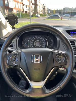 Balts Honda CR-V 2016 Tallina, ar dzinēja tilpumu 2.00 L un nobraukumu 150 tūkst. km par 14999 €, foto 21 vietnē AUTOMOTO.COM.LV