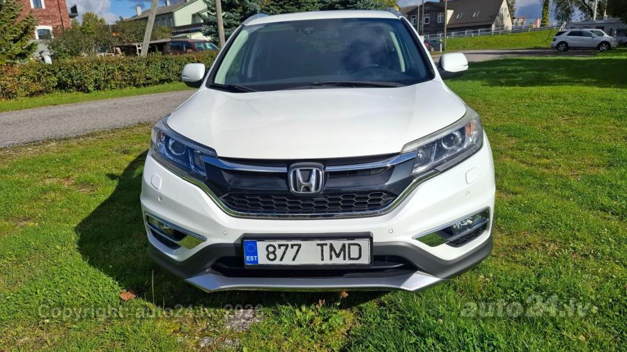 Белый Хонда СРВ 2016 в Таллин, объемом двигателя 1.60 л и пробегом 198 тыс. км за 12290 €, фото 6 на AUTOMOTO.COM.LV