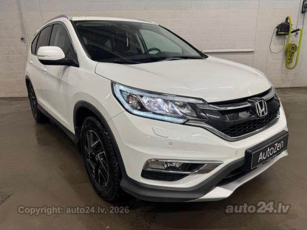 Balts Honda CR-V 2017 Tallina, ar dzinēja tilpumu 2.00 L un nobraukumu 142 tūkst. km par 13995 €, foto 3 vietnē AUTOMOTO.COM.LV