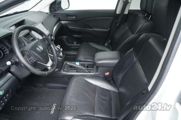 Balts Honda CR-V 2018 Tallina, ar dzinēja tilpumu 1.60 L un nobraukumu 164 tūkst. km par 16890 €, foto 7 vietnē AUTOMOTO.COM.LV