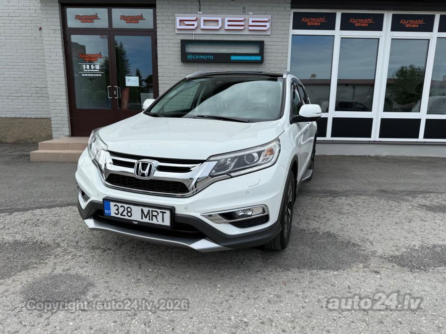 White Honda CR-V 2018 in Rapla, with an engine capacity of 2.00 L and mileage of 111 thousand km for 17490 €, photo 1 on AUTOMOTO.COM.LV