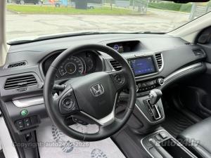 White Honda CR-V 2018 in Rapla, with an engine capacity of 2.00 L and mileage of 111 thousand km for 17490 €, photo 7 on AUTOMOTO.COM.LV