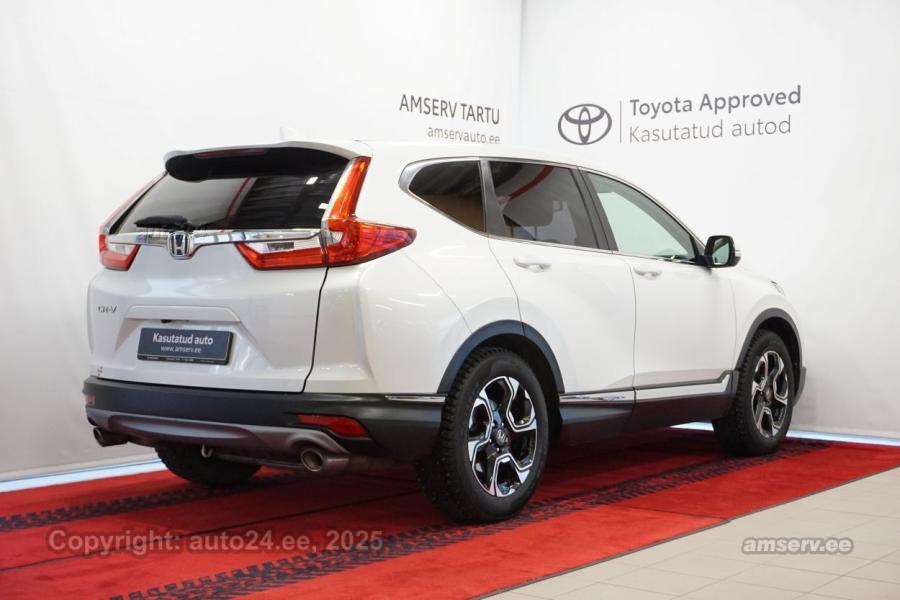 White Honda CR-V 2019 in Tartu, with an engine capacity of 1.50 L and mileage of 103 thousand km for 19590 €, photo 2 on AUTOMOTO.COM.LV