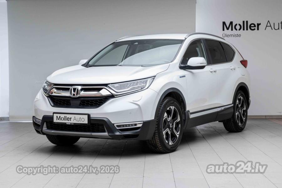 White Honda CR-V 2020 in Tallinn, with an engine capacity of 2.00 L and mileage of 119 thousand km for 24500 €, photo 1 on AUTOMOTO.COM.LV