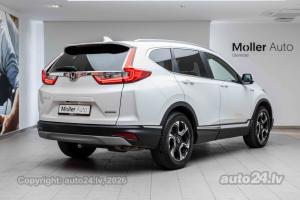 White Honda CR-V 2020 in Tallinn, with an engine capacity of 2.00 L and mileage of 119 thousand km for 24500 €, photo 7 on AUTOMOTO.COM.LV