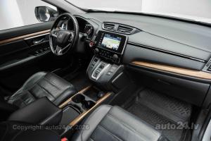White Honda CR-V 2020 in Tallinn, with an engine capacity of 2.00 L and mileage of 119 thousand km for 24500 €, photo 11 on AUTOMOTO.COM.LV