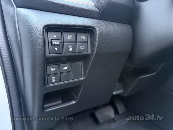 Balts Honda CR-V 2021 Tallina, ar dzinēja tilpumu 2.00 L un nobraukumu 95 tūkst. km par 28900 €, foto 11 vietnē AUTOMOTO.COM.LV