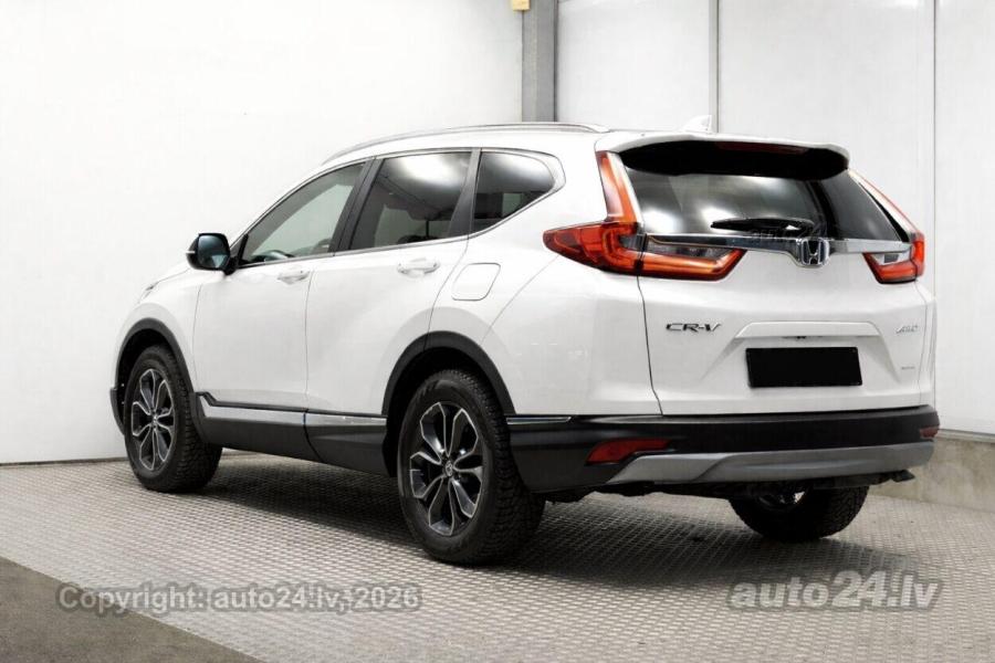 Balts Honda CR-V 2023 Tallina, ar dzinēja tilpumu 2.00 L un nobraukumu 49 tūkst. km par 27500 €, foto 1 vietnē AUTOMOTO.COM.LV