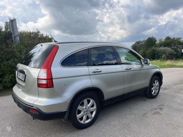 Yellow Honda CR-V 2007 in Kaisiadorys, with an engine capacity of 2.00 L and mileage of 251 thousand km for 2800 €, photo 6 on AUTOMOTO.COM.LV