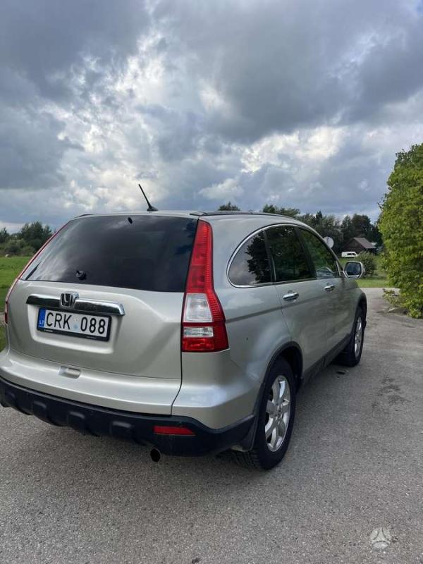 Yellow Honda CR-V 2007 in Kaisiadorys, with an engine capacity of 2.00 L and mileage of 251 thousand km for 2800 €, photo 7 on AUTOMOTO.COM.LV