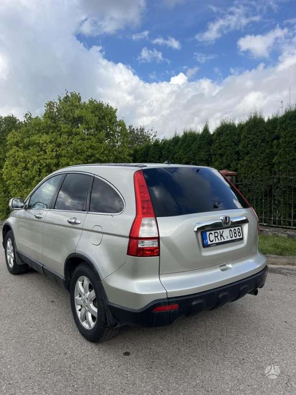 Yellow Honda CR-V 2007 in Kaisiadorys, with an engine capacity of 2.00 L and mileage of 251 thousand km for 2800 €, photo 8 on AUTOMOTO.COM.LV