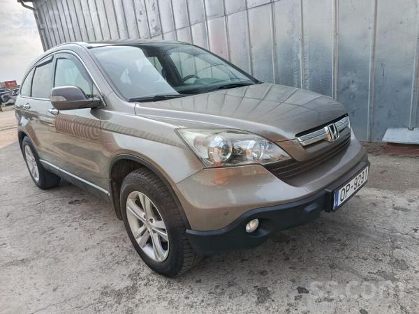 Yellow Honda CR-V 2008 in Riga, with an engine capacity of 2.20 L and mileage of 280 thousand km for 3500 €, photo 2 on AUTOMOTO.COM.LV
