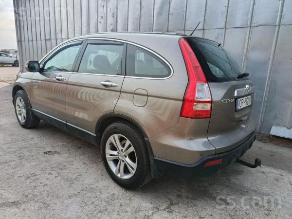 Yellow Honda CR-V 2008 in Riga, with an engine capacity of 2.20 L and mileage of 280 thousand km for 3500 €, photo 5 on AUTOMOTO.COM.LV