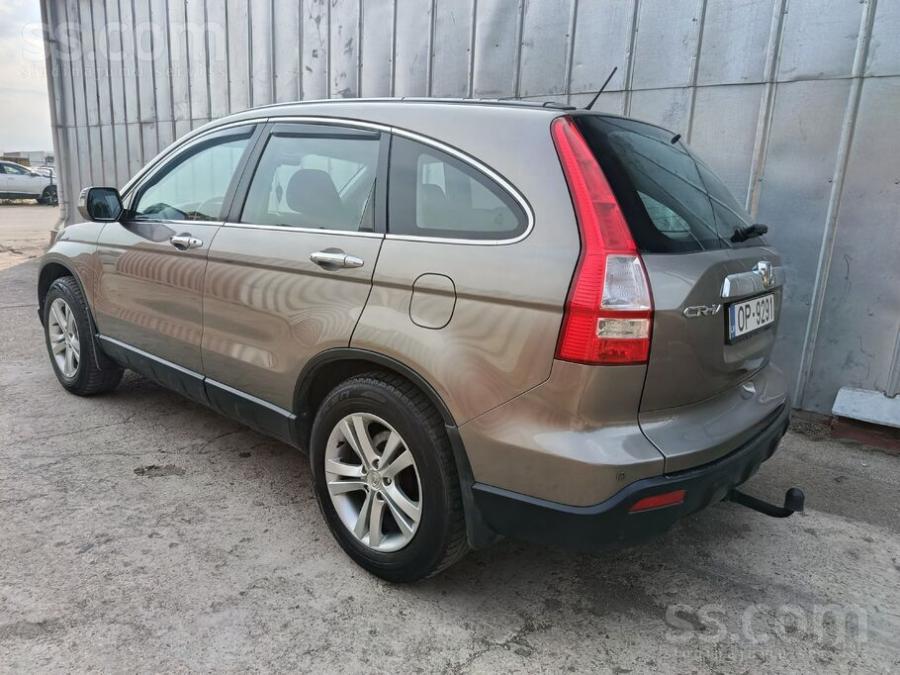 Dzeltens Honda CR-V 2008 Rīga, ar dzinēja tilpumu 2.20 L un nobraukumu 280 tūkst. km par 3500 €, foto 6 vietnē AUTOMOTO.COM.LV