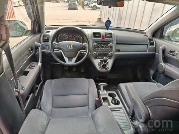 Yellow Honda CR-V 2008 in Riga, with an engine capacity of 2.20 L and mileage of 280 thousand km for 3500 €, photo 7 on AUTOMOTO.COM.LV