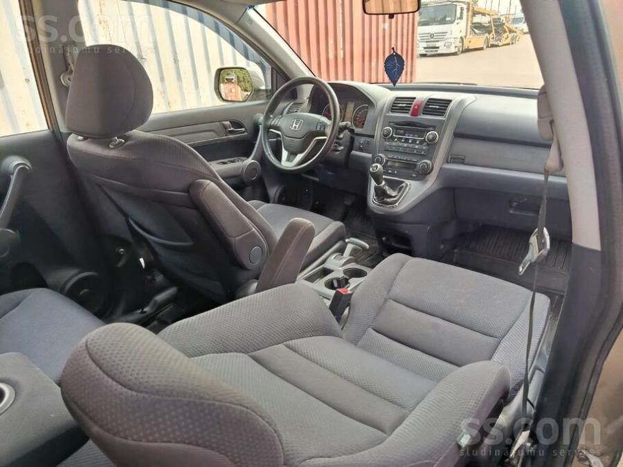 Dzeltens Honda CR-V 2008 Rīga, ar dzinēja tilpumu 2.20 L un nobraukumu 280 tūkst. km par 3500 €, foto 13 vietnē AUTOMOTO.COM.LV
