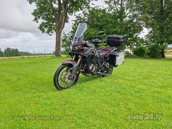 Black Honda CRF 1000 2019 in Tallinn, with an engine capacity of 1.00 L and mileage of 54 thousand km for 9900 €, photo 3 on AUTOMOTO.COM.LV