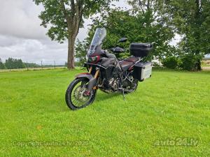 Black Honda CRF 1000 2019 in Tallinn, with an engine capacity of 1.00 L and mileage of 54 thousand km for 9900 €, photo 3 on AUTOMOTO.COM.LV