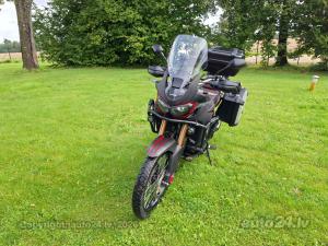 Black Honda CRF 1000 2019 in Tallinn, with an engine capacity of 1.00 L and mileage of 54 thousand km for 9900 €, photo 5 on AUTOMOTO.COM.LV