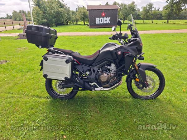 Black Honda CRF 1000 2019 in Tallinn, with an engine capacity of 1.00 L and mileage of 54 thousand km for 9900 €, photo 7 on AUTOMOTO.COM.LV