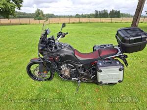 Black Honda CRF 1000 2019 in Tallinn, with an engine capacity of 1.00 L and mileage of 54 thousand km for 9900 €, photo 10 on AUTOMOTO.COM.LV