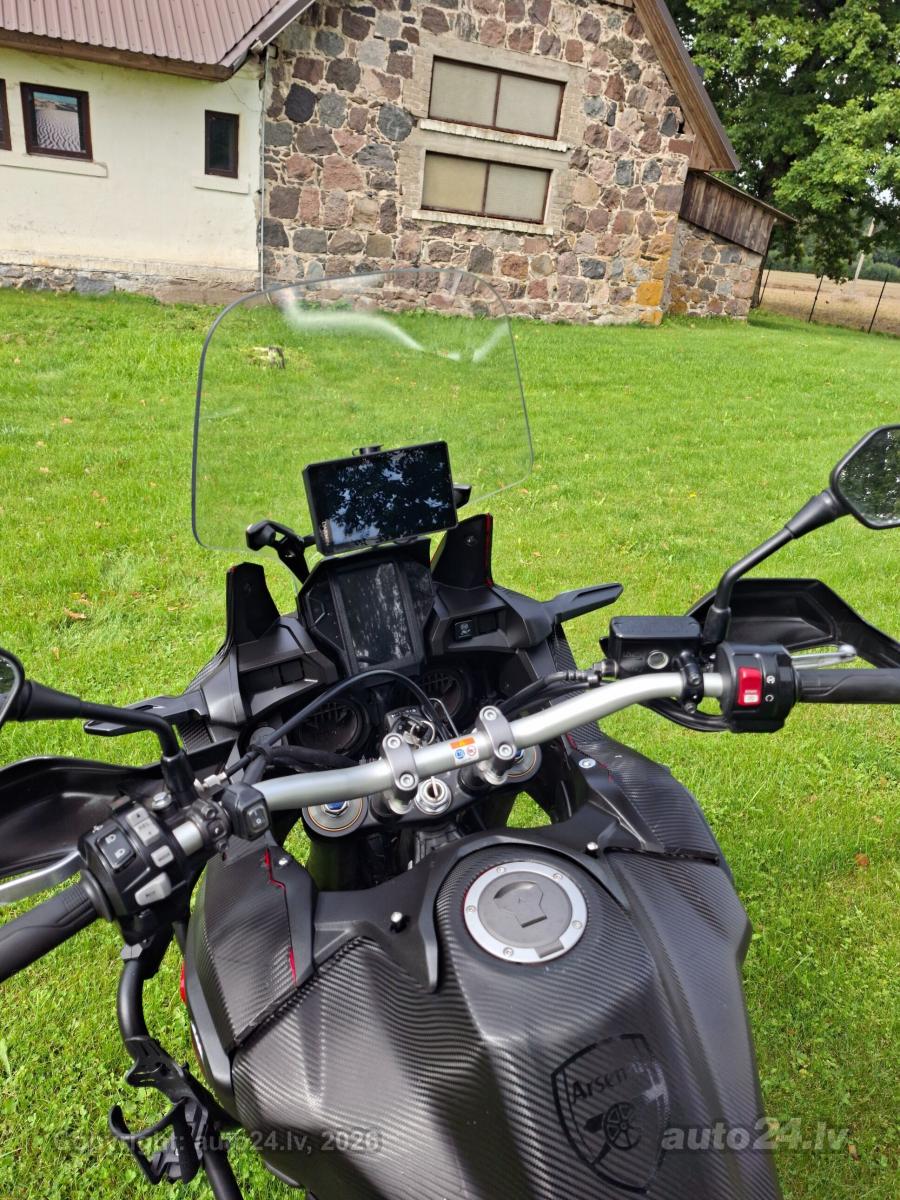Black Honda CRF 1000 2019 in Tallinn, with an engine capacity of 1.00 L and mileage of 54 thousand km for 9900 €, photo 11 on AUTOMOTO.COM.LV