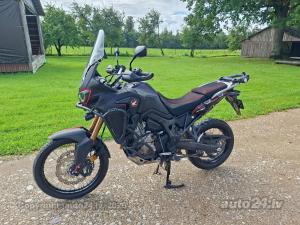 Black Honda CRF 1000 2019 in Tallinn, with an engine capacity of 1.00 L and mileage of 54 thousand km for 9900 €, photo 17 on AUTOMOTO.COM.LV