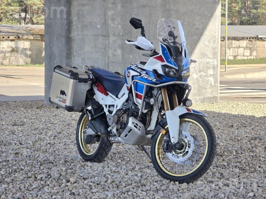 Honda CRF 1000 2018 Rīga, ar dzinēja tilpumu 1.00 L un nobraukumu 0 tūkst. km par 7400 €, foto 1 vietnē AUTOMOTO.COM.LV