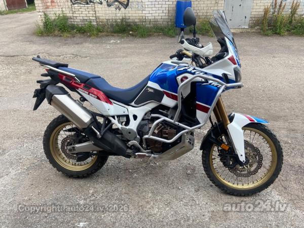 Honda CRF 1000 2018 Tallina, ar dzinēja tilpumu 1.00 L un nobraukumu 45 tūkst. km par 7000 €, foto 1 vietnē AUTOMOTO.COM.LV