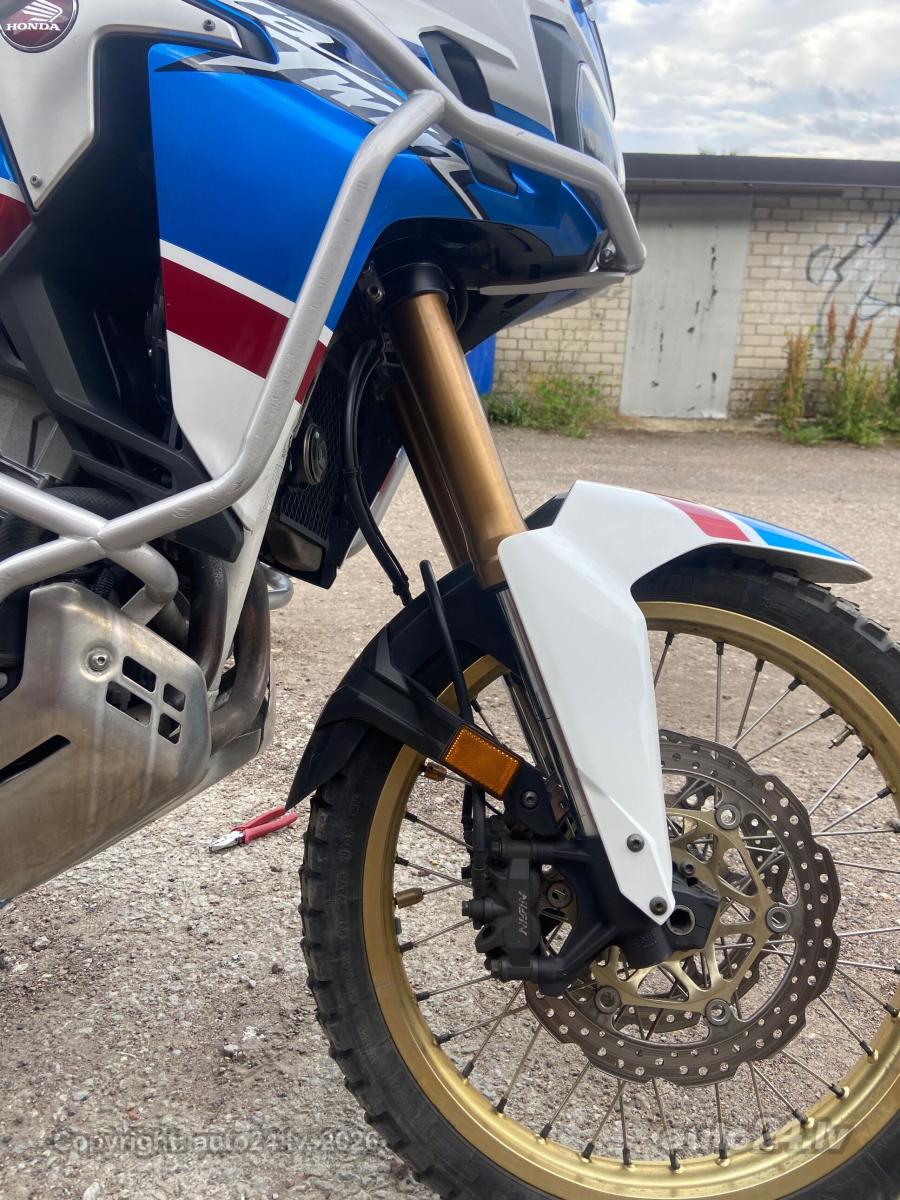 Хонда CRF 1000 2018 в Таллин, объемом двигателя 1.00 л и пробегом 45 тыс. км за 7000 €, фото 6 на AUTOMOTO.COM.LV