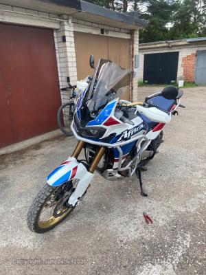 Хонда CRF 1000 2018 в Таллин, объемом двигателя 1.00 л и пробегом 45 тыс. км за 7000 €, фото 7 на AUTOMOTO.COM.LV