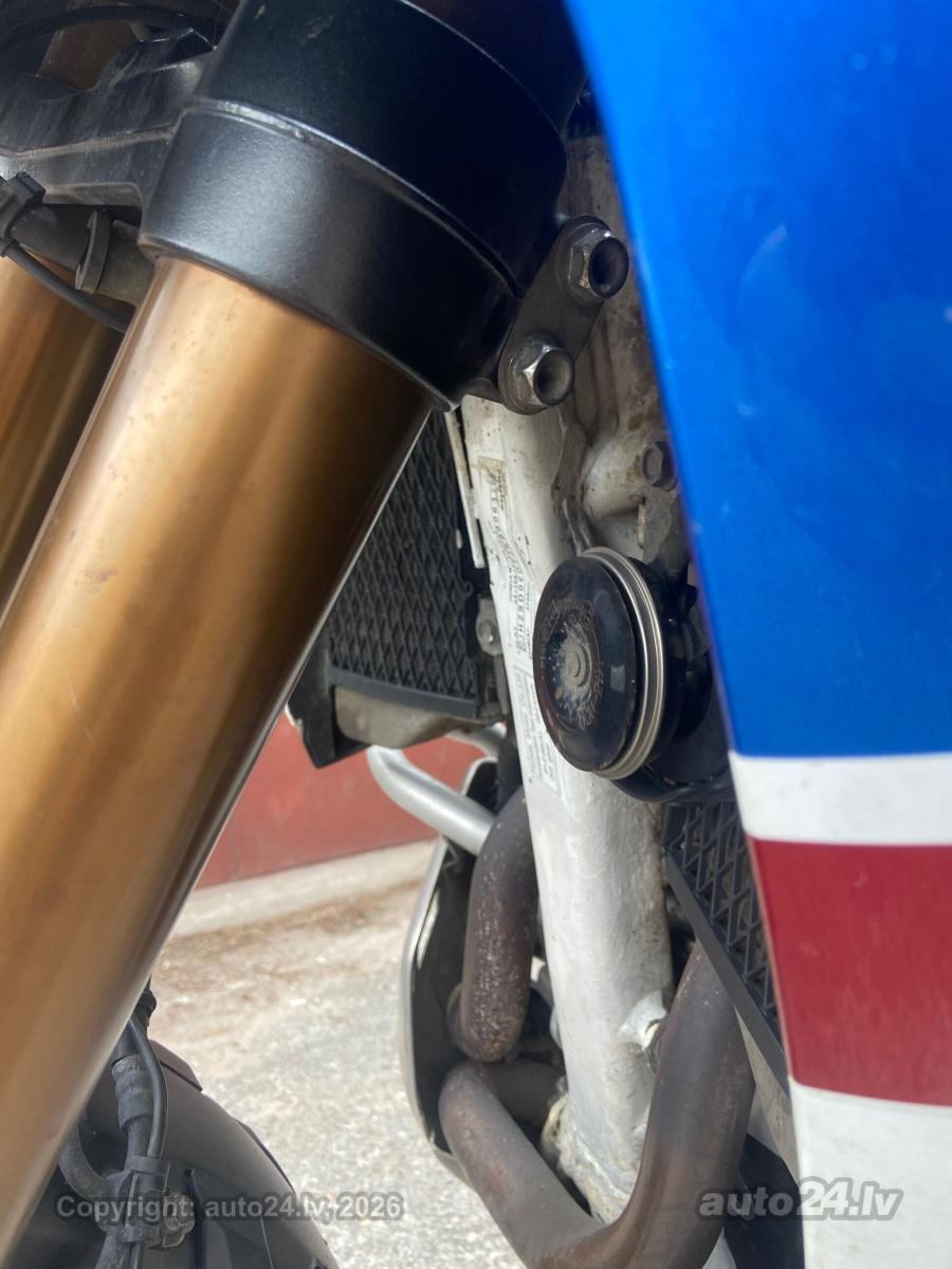 Хонда CRF 1000 2018 в Таллин, объемом двигателя 1.00 л и пробегом 45 тыс. км за 7000 €, фото 17 на AUTOMOTO.COM.LV