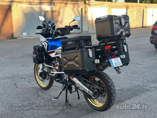 Honda CRF 1000 2019 Rīga, ar dzinēja tilpumu 1.00 L un nobraukumu 34 tūkst. km par 11200 €, foto 4 vietnē AUTOMOTO.COM.LV