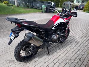 Sarkans Honda CRF 1000 2016 Tallina, ar dzinēja tilpumu 1.00 L un nobraukumu 64 tūkst. km par 7199 €, foto 4 vietnē AUTOMOTO.COM.LV